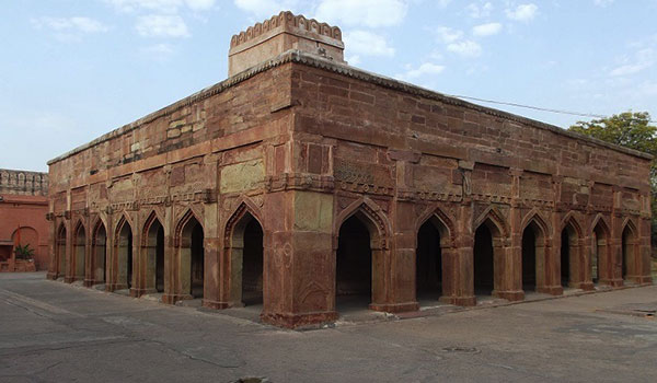 Chunar Tourism and Travel Guide, Historical Places in Chunar, Tourist ...