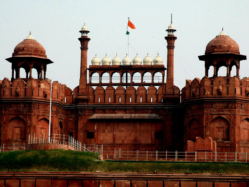 Delhi Travel and Tourism Guide, Places and Nearby Attractions in Delhi