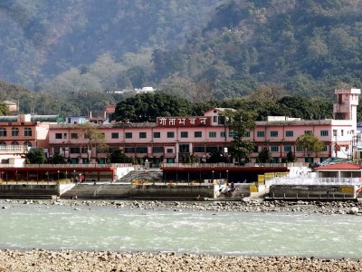 Rishikesh Tourism and Travel Guide, Hill Station and Religious Places ...